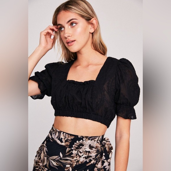 Stone Cold Fox | Tops | Stone Cold Fox Bond Crop For Love Lemons Doen ...